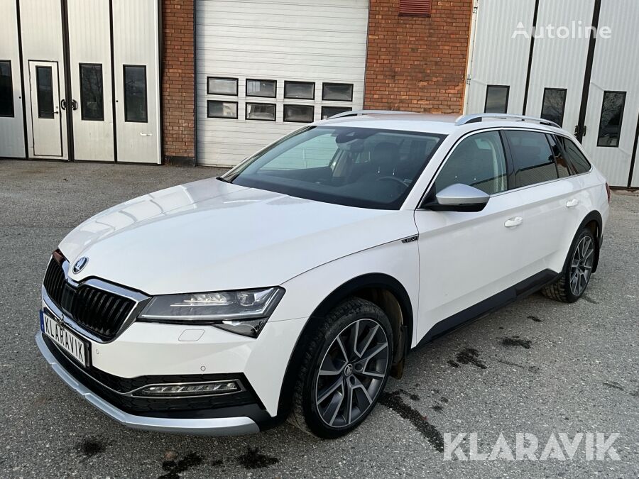 Prodaje se Skoda Superb karavan na aukciji