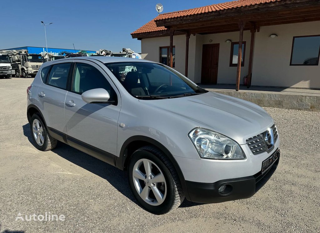 Nissan Qashqai 2.0 Avtomat 4H4 krosover