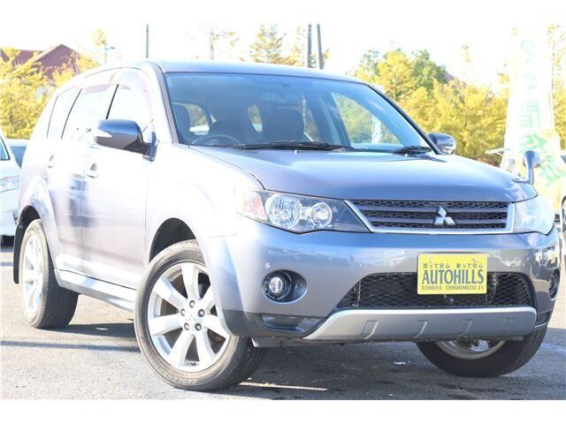 Mitsubishi OUTLANDER krosover