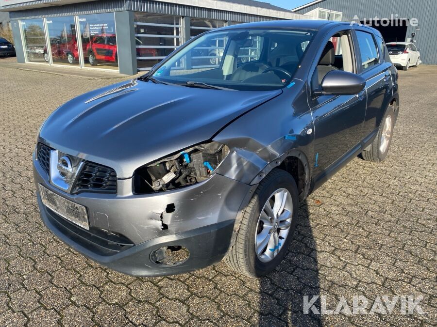 Prodaje se Nissan Qashqai krosover na aukciji