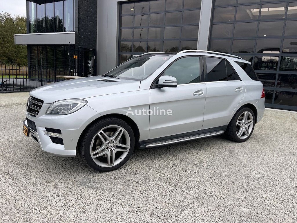 Mercedes-Benz ML350 Bluetec terenac