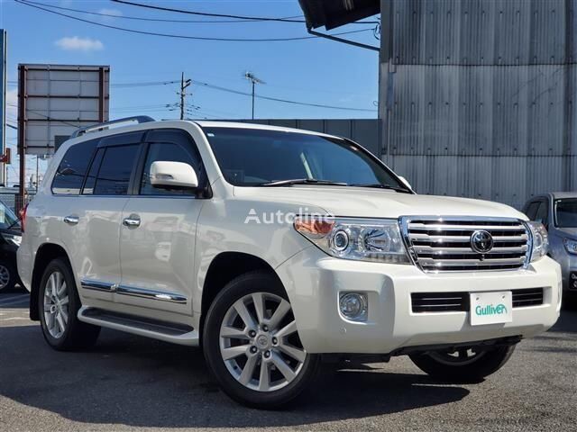 Toyota LAND CRUISER 200 terenac