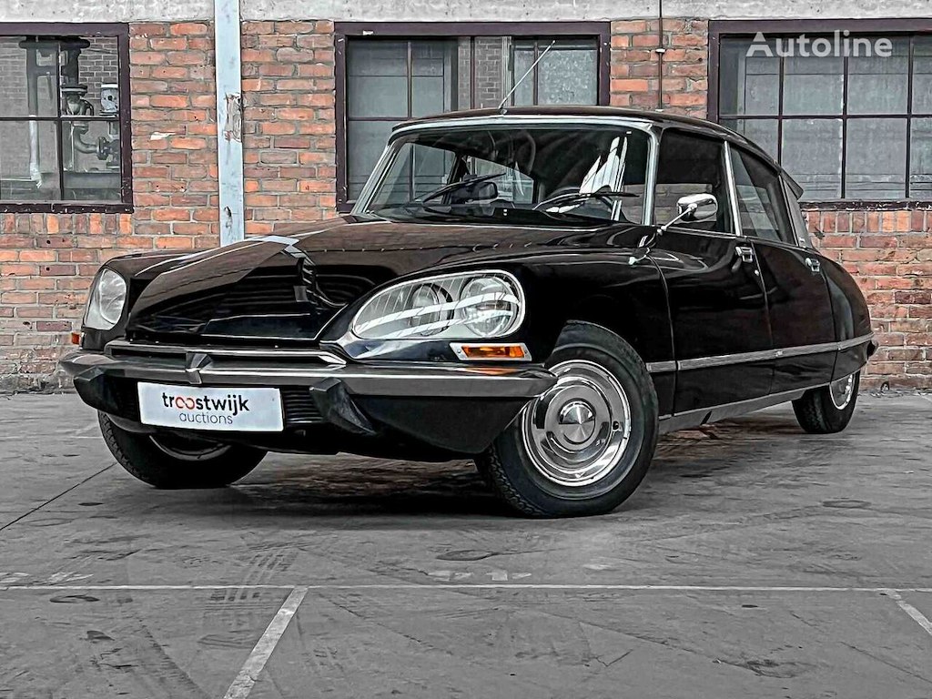 Prodaje se Citroen DS hečbek na aukciji