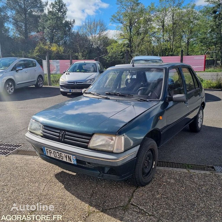 Prodaje se Peugeot 205 PHASE 2 5P hečbek na aukciji