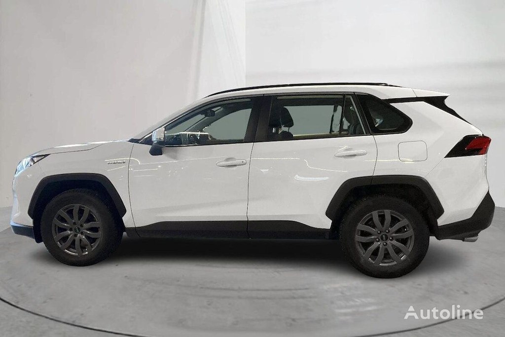 Prodaje se Toyota RAV4 krosover na aukciji