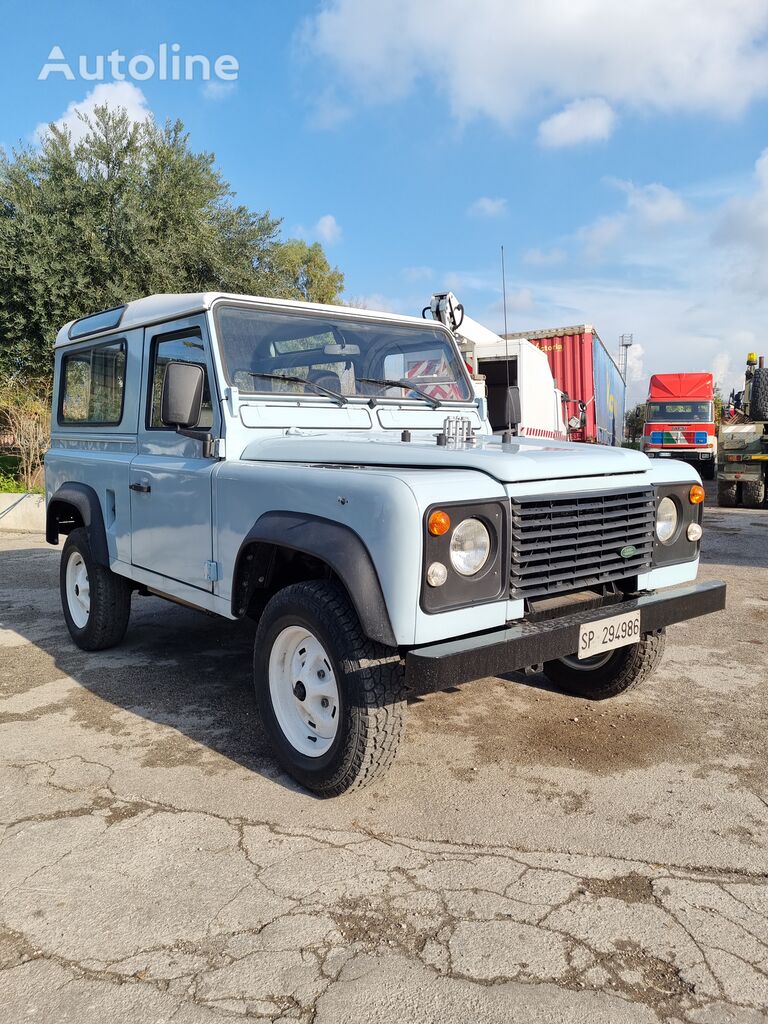 Land Rover Defender terenac