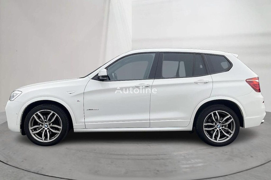 Prodaje se BMW X3 krosover na aukciji