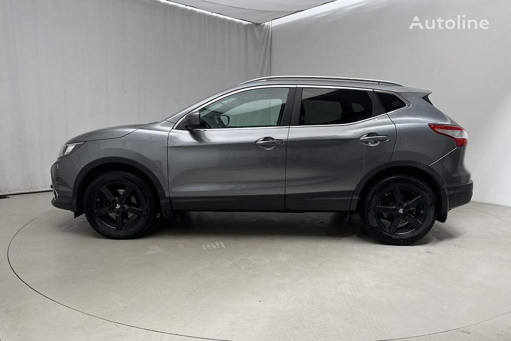 Prodaje se Nissan Qashqai krosover na aukciji