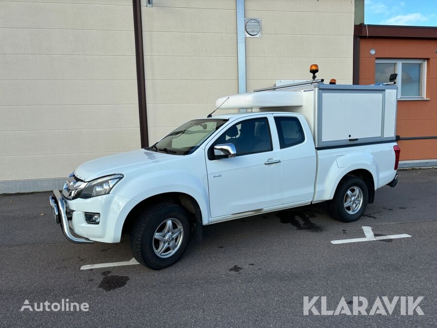 Prodaje se Isuzu Izuzu D-max Space cab 2.5 4WD pikap na aukciji