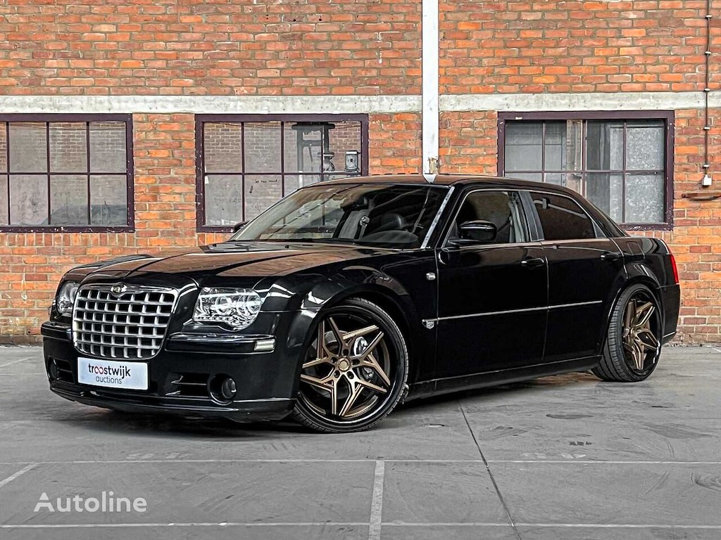 Prodaje se Chrysler 300C SRT8 sedan na aukciji