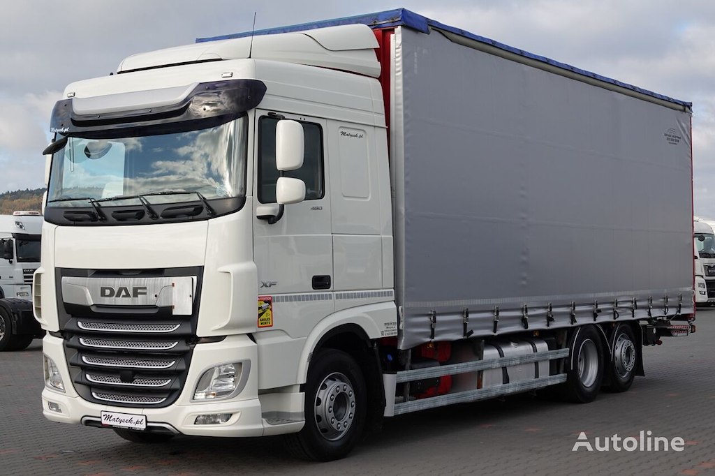 DAF XF 480 / 6x2 / SOLÓWKA - 8,1 m / WINDA ZAŁADOWCZA / OŚ PODNOSZON kamion sa klizna zavesa cerada