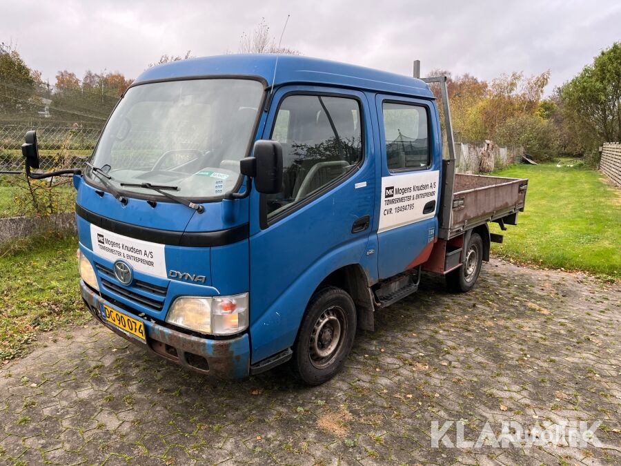 Prodaje se Toyota Dyna 100 kamion s ravnom platformom < 3.5t na aukciji