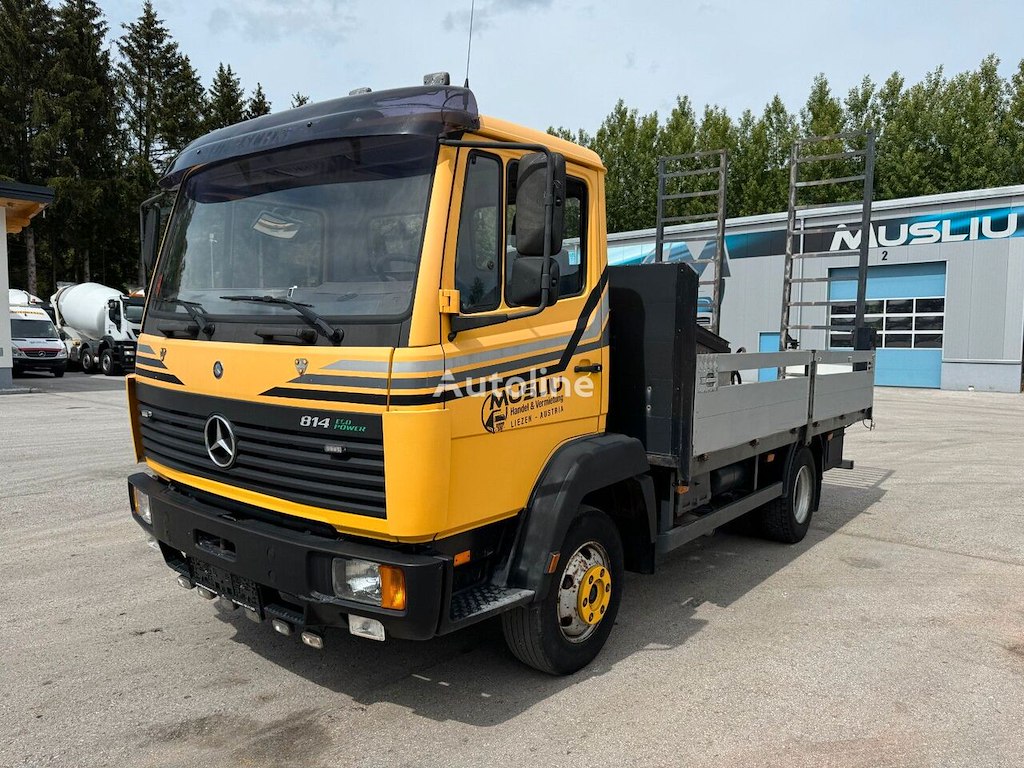 Mercedes-Benz 814 autotransporter