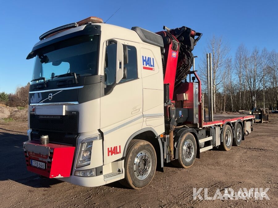 Prodaje se Volvo FH 8X4 kamion platforme na aukciji