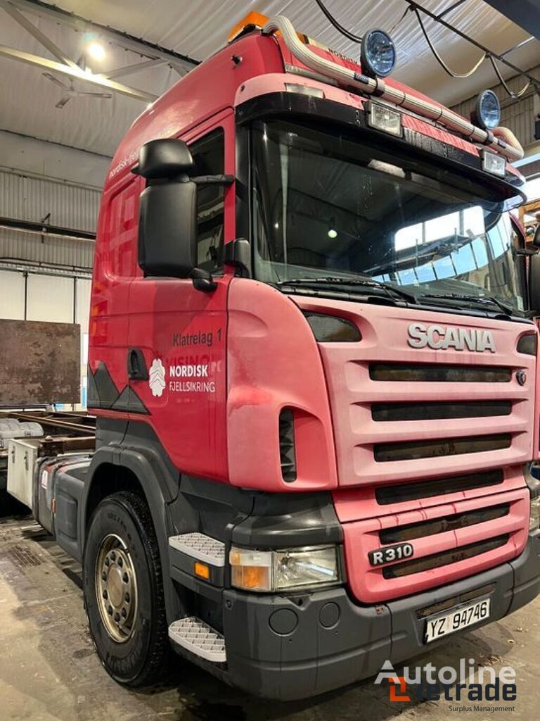 Prodaje se Scania CB6X2HNA vozilo za prevoz kontejnera na aukciji