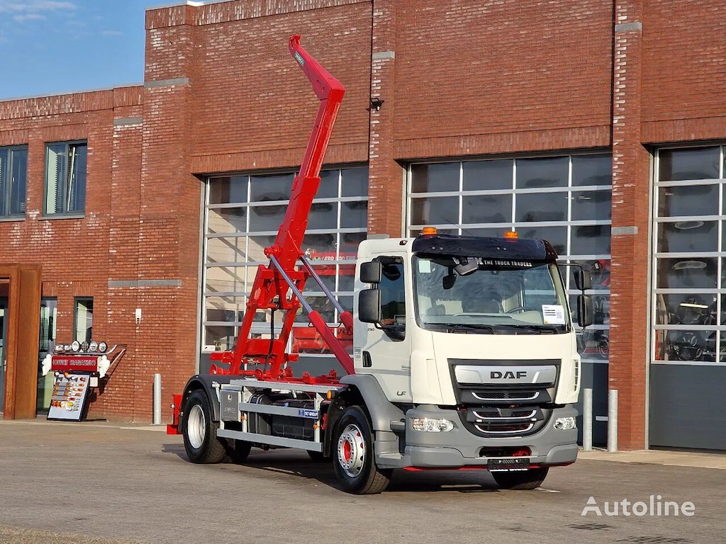 Novi DAF LF 290 4x2 - HKS 12 Hooklift - New - 4.45 WB - Automatic - Euro6 kamion sa kukom za podizanje tereta