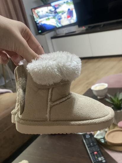 Ugg za bebe devojcice/decaci 18/19 broj