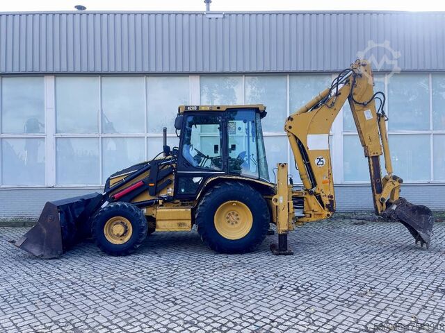 Bager/Kombinacija utovara
CAT 428 D 2002 CE