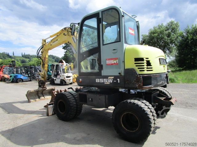 Mobilni bager
Yanmar B55W-1 mit POWERTILT + Schnellwechsler + 4 Löffel