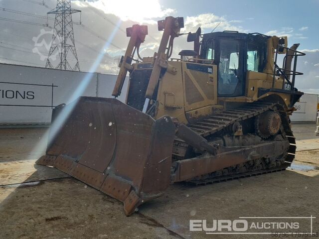 Buldožer
CAT EC18E