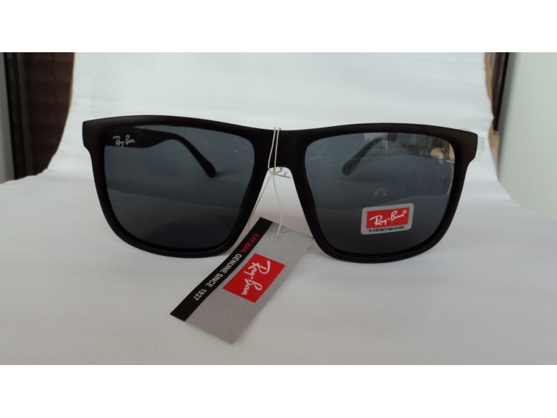 Ray Ban RB4148