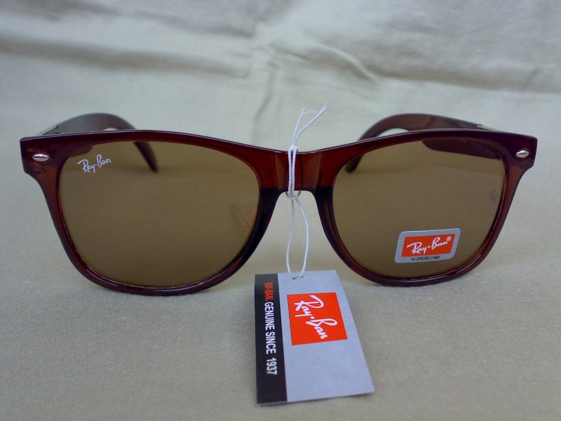 Ray Ban Wayfarer RB8020