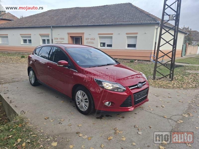 Ford Focus 1,6b