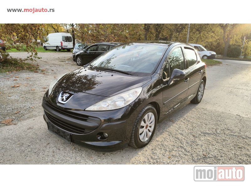 Peugeot 207 1,4 8v