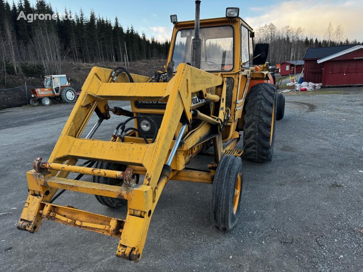 Prodaje se Volvo BM 650 traktor točkaš na aukciji