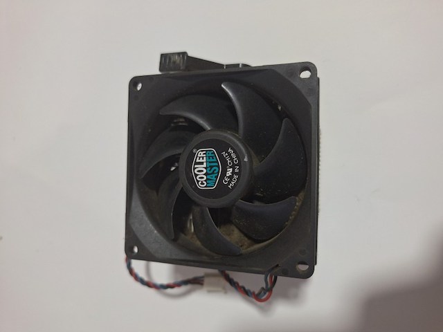 Cooler master hladnjak sa ventilatorom! 3 pina Ispravan