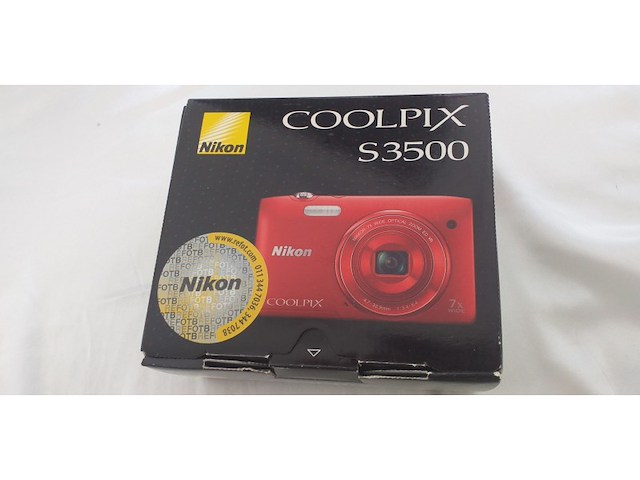 Nixon Coolpix S3500 fotoaparat