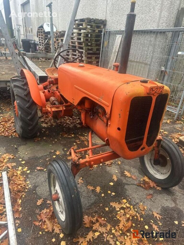 Prodaje se Allis D272 mini traktor na aukciji