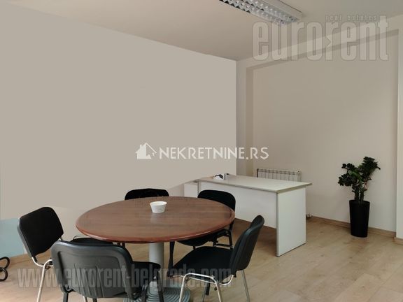 #31384, Izdavanje, Lokal, KNEZ MIHAILOVA, 2200 EUR