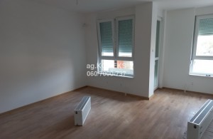 Prodajem Stan-Apartman, Bulevar Nemanjića, Niš Grad, BULEVAR-KRAJ 33mkv