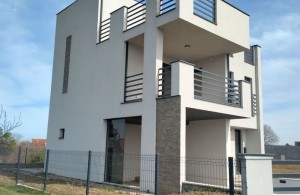 Prodajem Stan-Apartman, Puckaros, Novi Sad Okolica