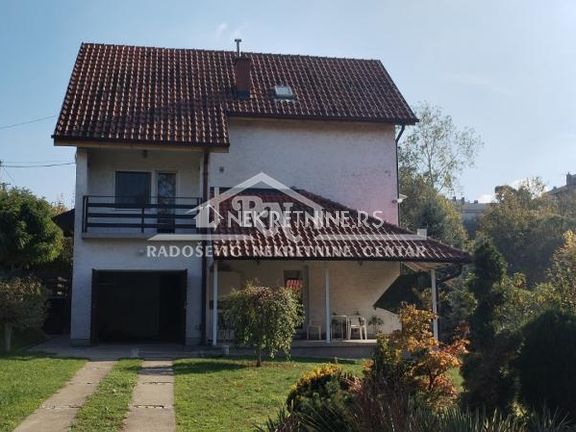 Rušanj, Avalska, 203m2, uknjižena, plus 120m2 pomoćni objekat ID#1460