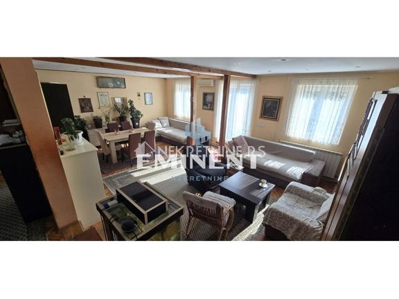 Voždovac, Vojvode Vlahovića, Vojvode Vlahovića, Kuća, 201m2, 360000 EUR