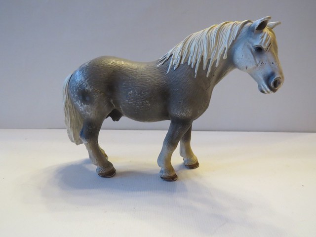 SCHLEICH Konj