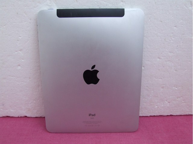 iPad 64GB A1337 Emc 2328 pali stalno zaglavljen na znak