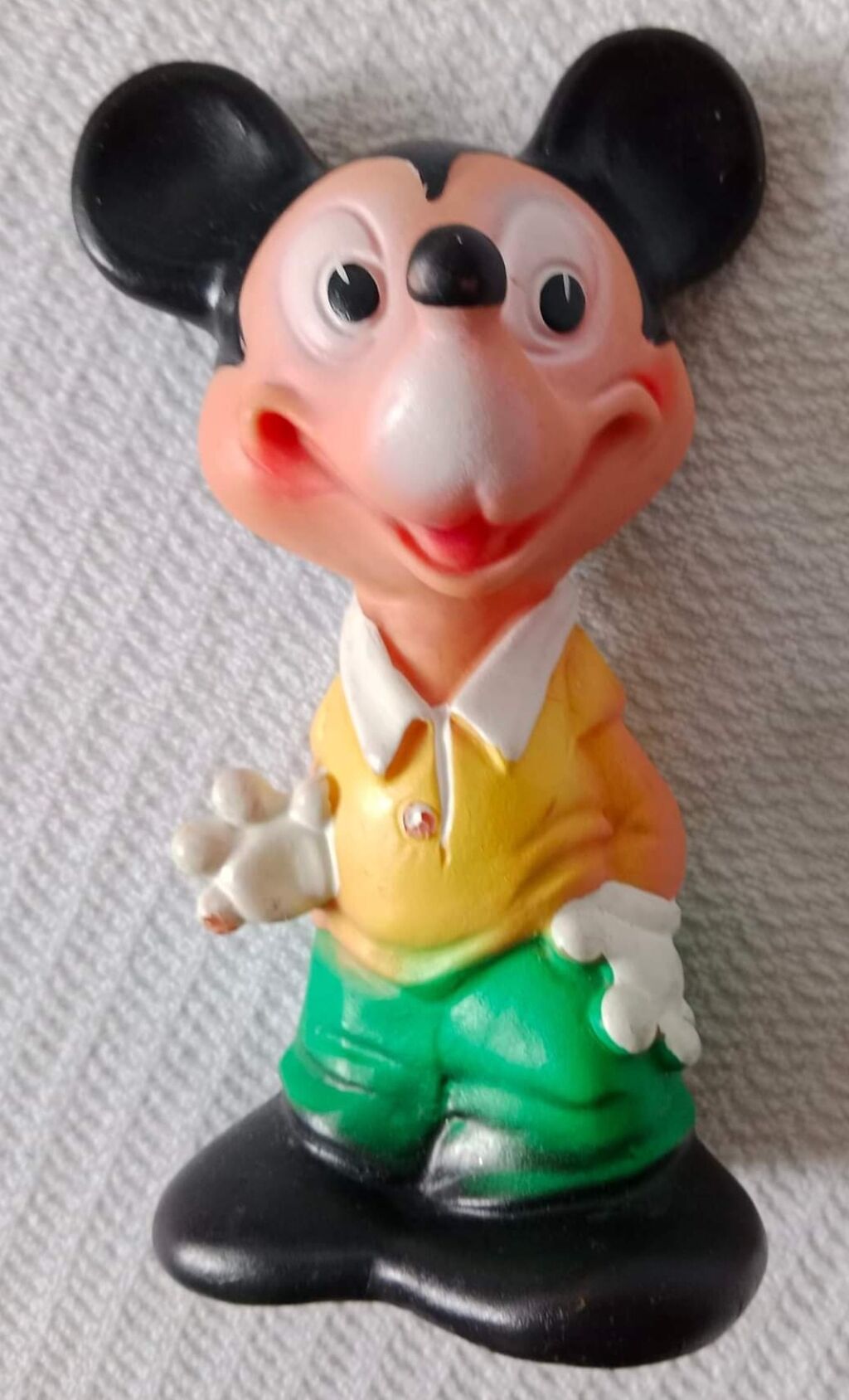 Mickey Mouse Disney original retro gumena igračka očuvana cena 1500