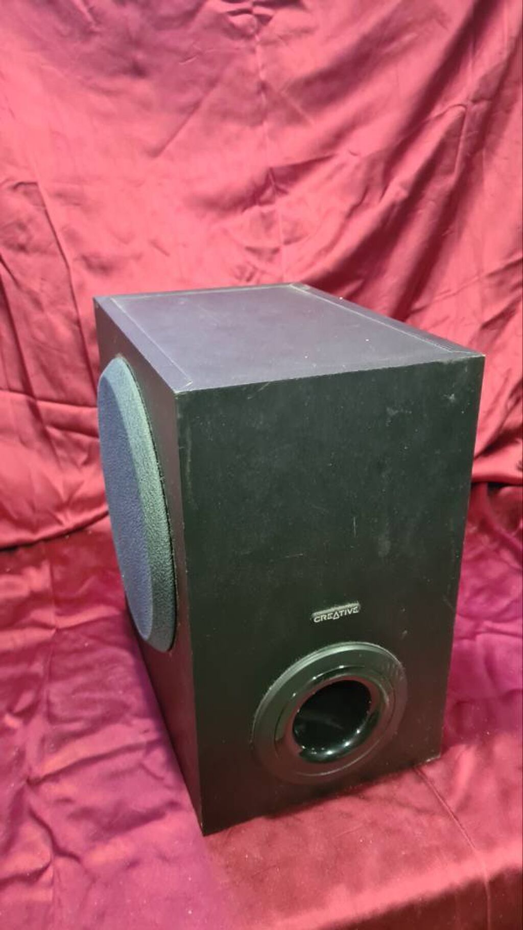 Creative subwoofer Model mf7005 Stanje mozete videti na slikama za