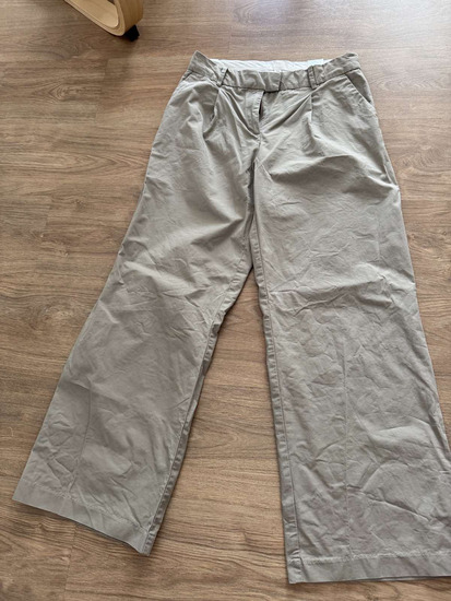 NOVO H&M krem pantalone