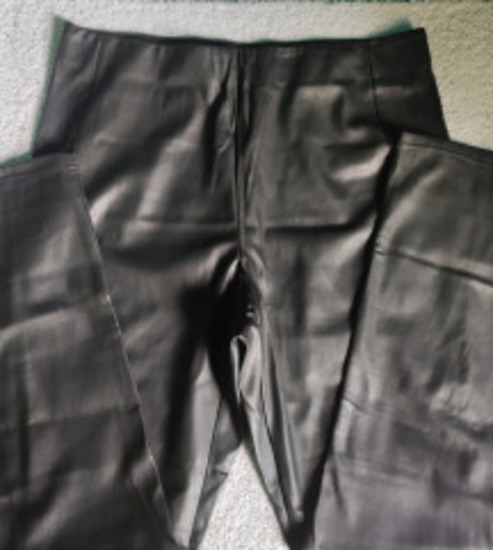 C&A Yessica eko koža pantalone nove