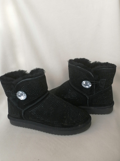 UGG kozne cizme br 40