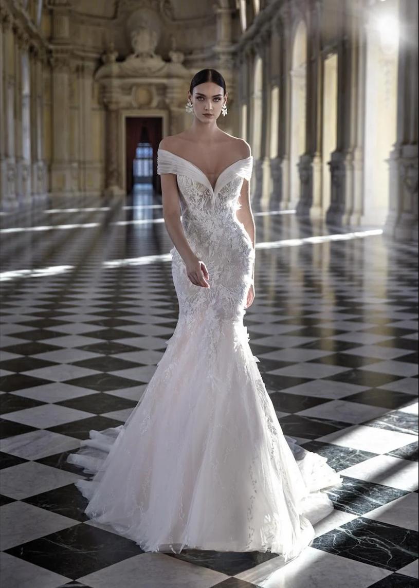 Pronovias Privée / CASSANDRA