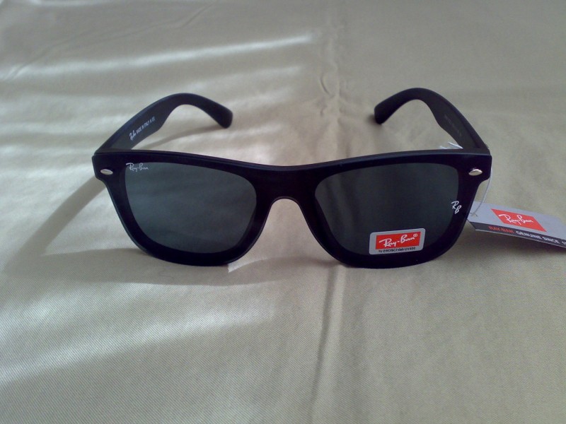 Ray Ban Wayfarer RB3589