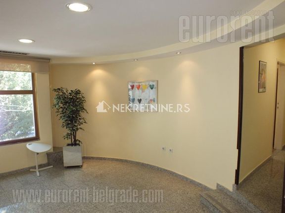 #7930, Izdavanje, P.P., SENJAK, 2800 EUR