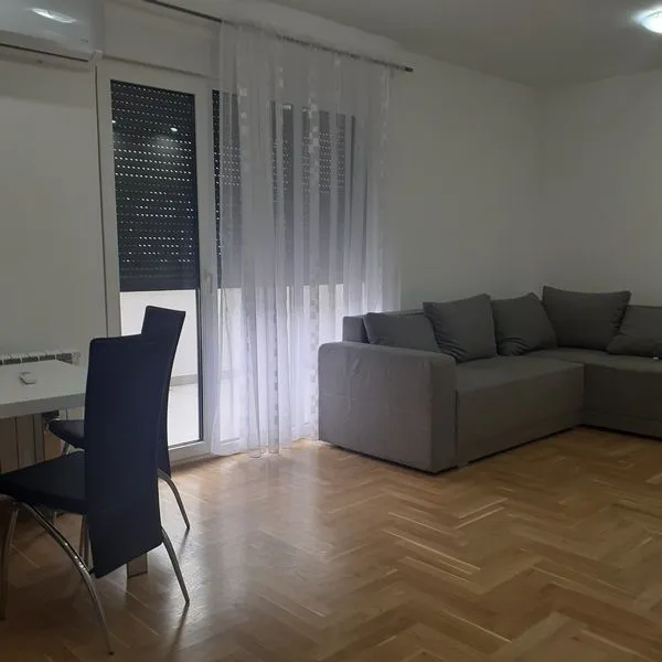 Izdavanje, trosoban stan, 60m2, Banjica, Voždovac, Beograd