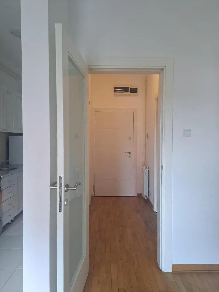 Izdavanje, jednosoban stan, 33m2, Banovo Brdo, Beograd