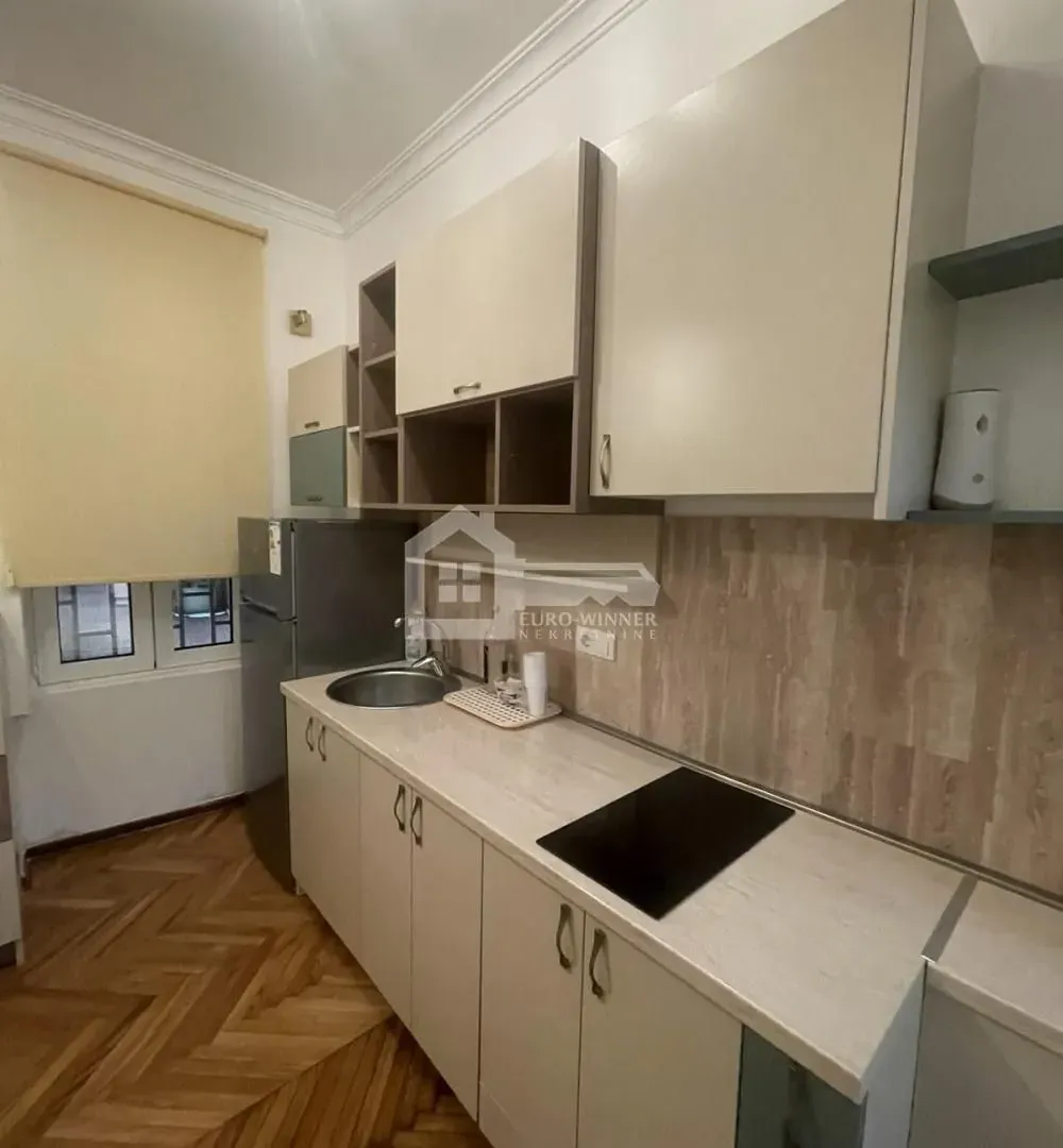 Izdavanje, četvorosoban stan, 84m2, Vračar Centar, Vračar, Beograd